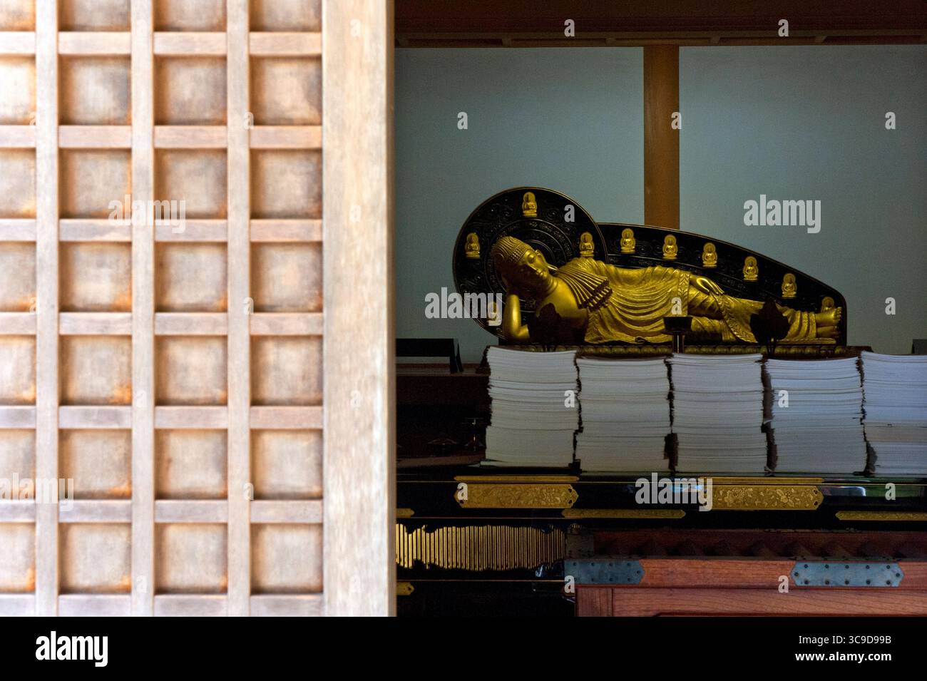 Nirvana hi-res stock photography and images - Alamy