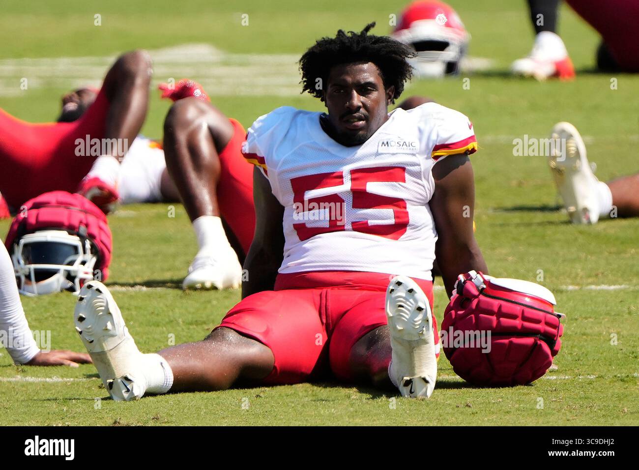 Kansas City Chiefs defensive tackle Omarr Norman-Lott stretches a NFL ...