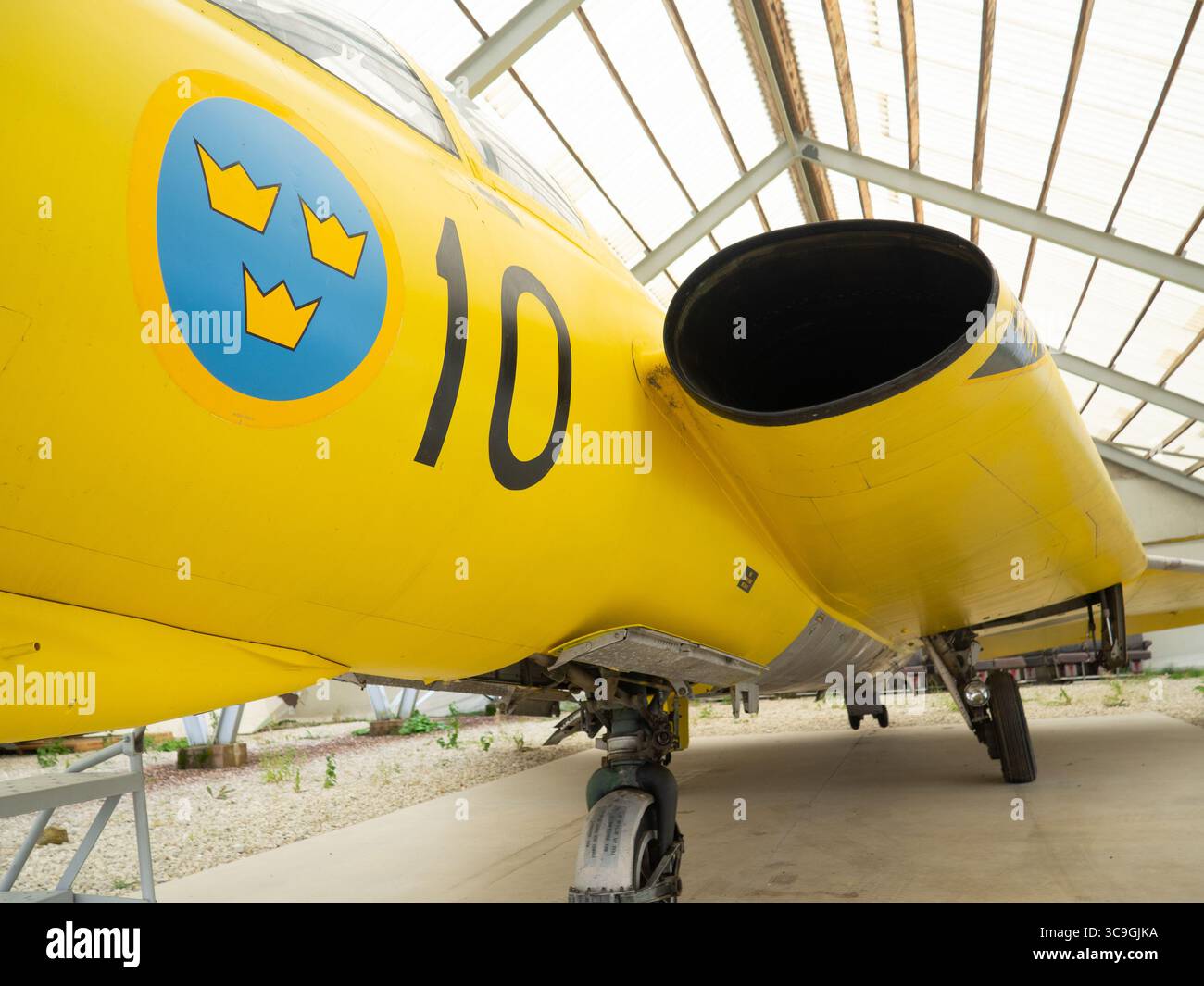 35 cockpit canopy close hi-res stock photography and images - Alamy