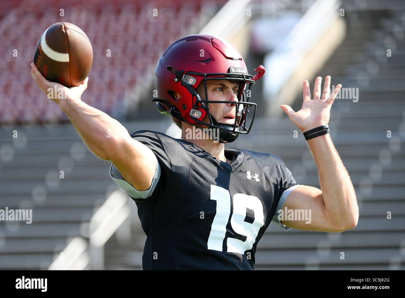 August 02, 2025: Colgate Raiders quarterback Grant Kinnee (19) passes ...