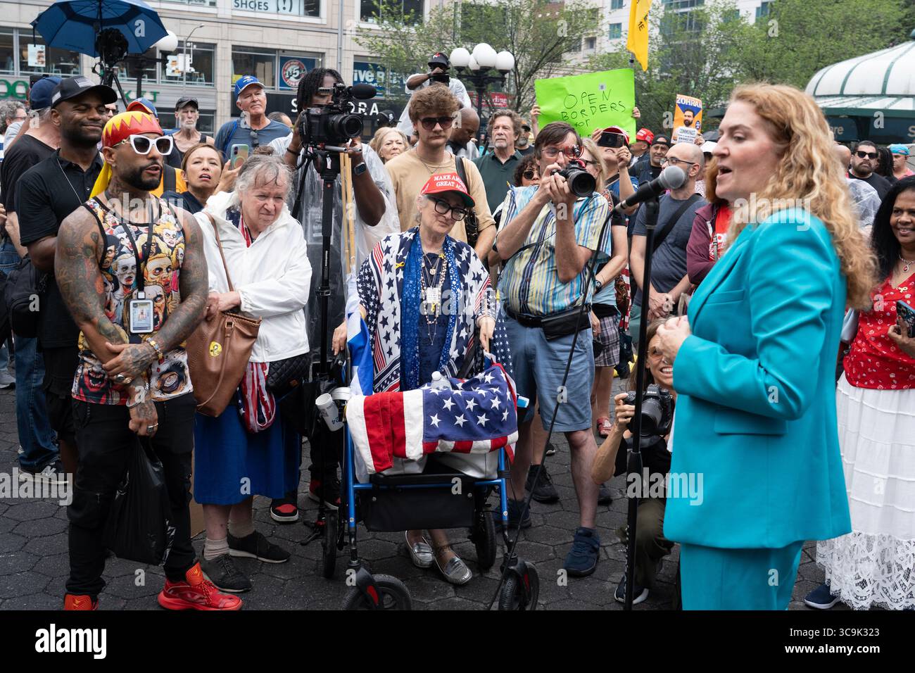 Maud Maron running for NYC District Attorney against Alvin Bragg at a ...
