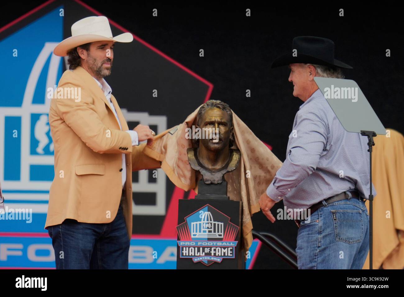 Former NFL player Jared Allen, left, and his father Ronald Allen, right ...