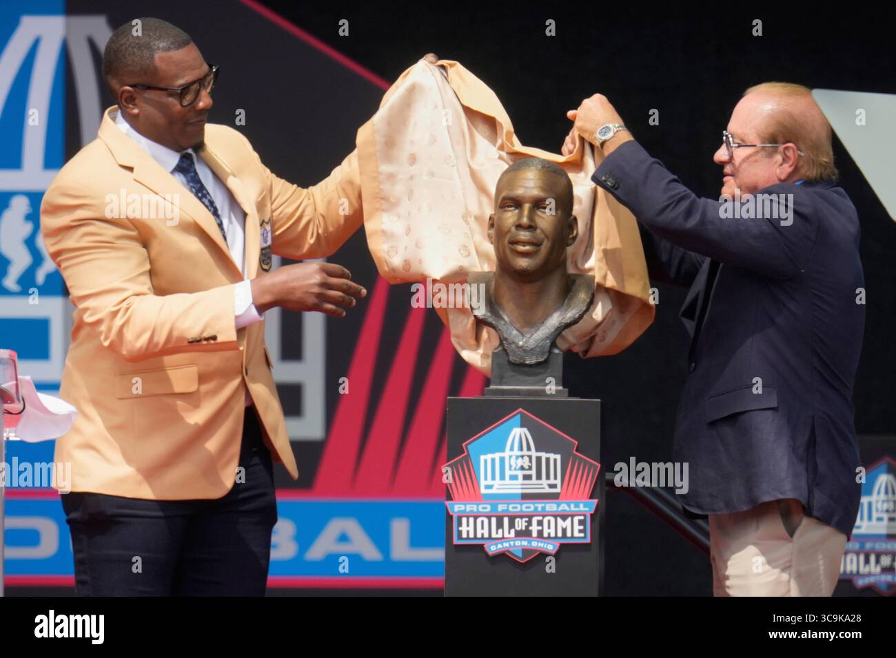 Former NFL player Antonio Gates, left, and Dean Spanos, owner of the ...