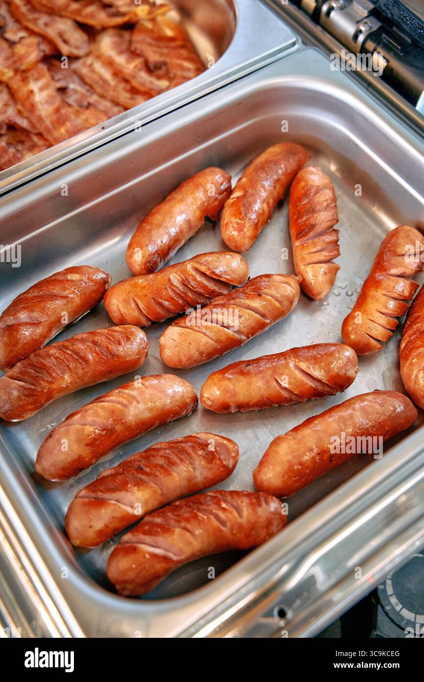 Savor perfectly cooked roasted meat hi-res stock photography and images ...