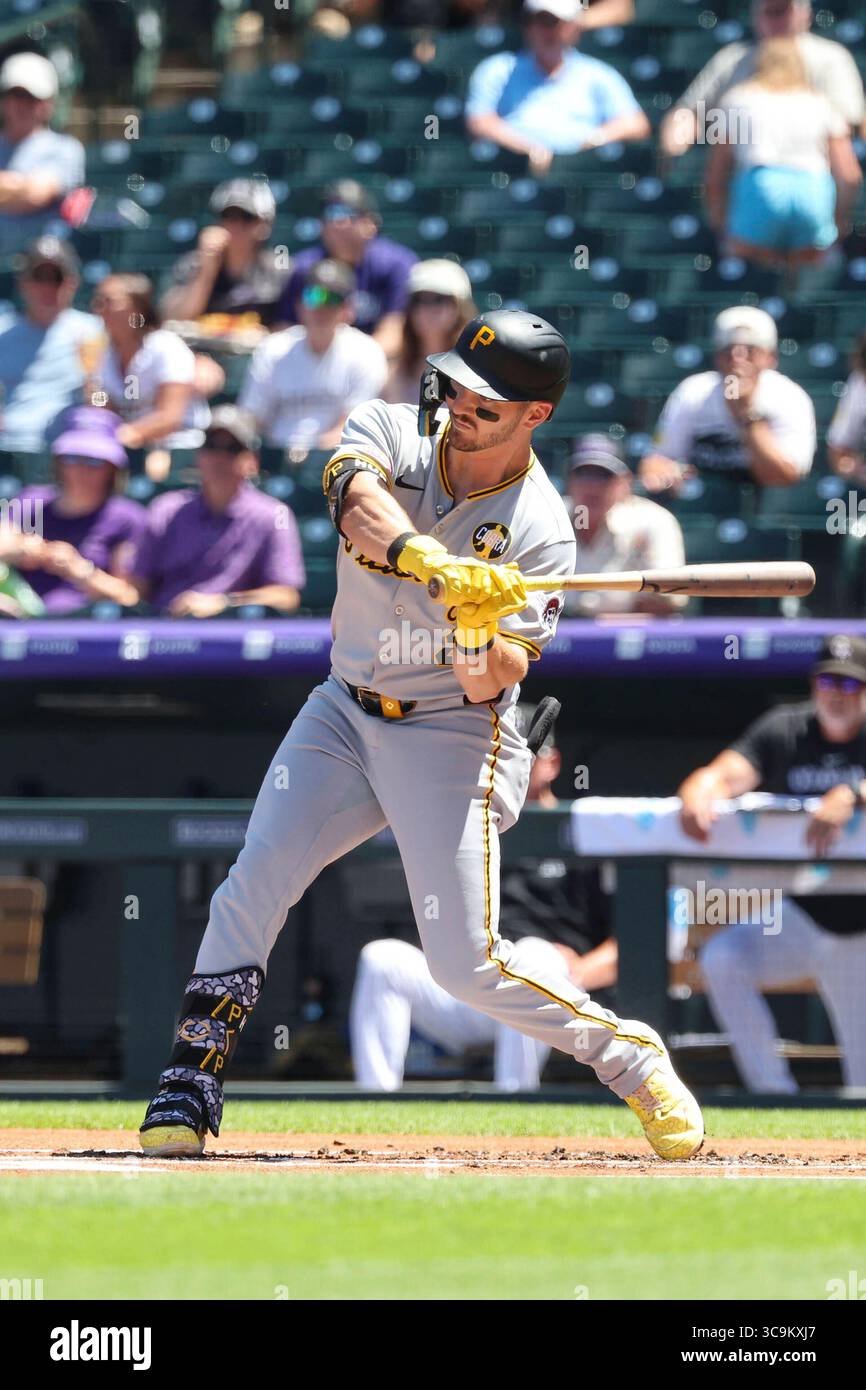 Pittsburgh Pirates first base Spencer Horwitz (2) swings at the pitch ...