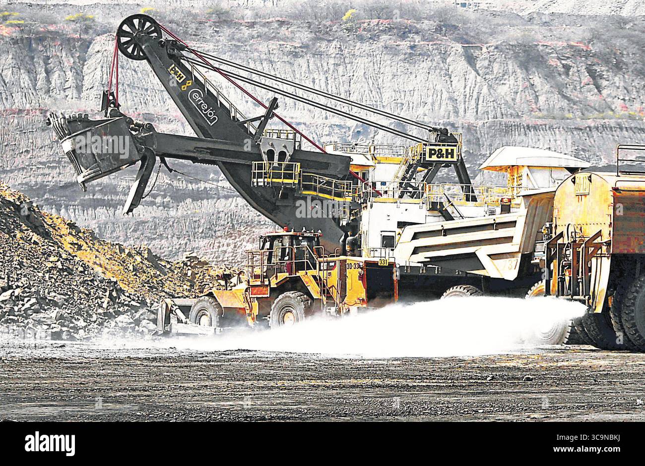 Que al ferrocarril hi-res stock photography and images - Alamy