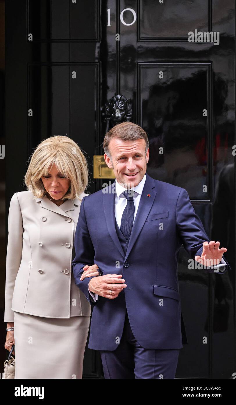 Brigitte macron talks state hi-res stock photography and images - Alamy