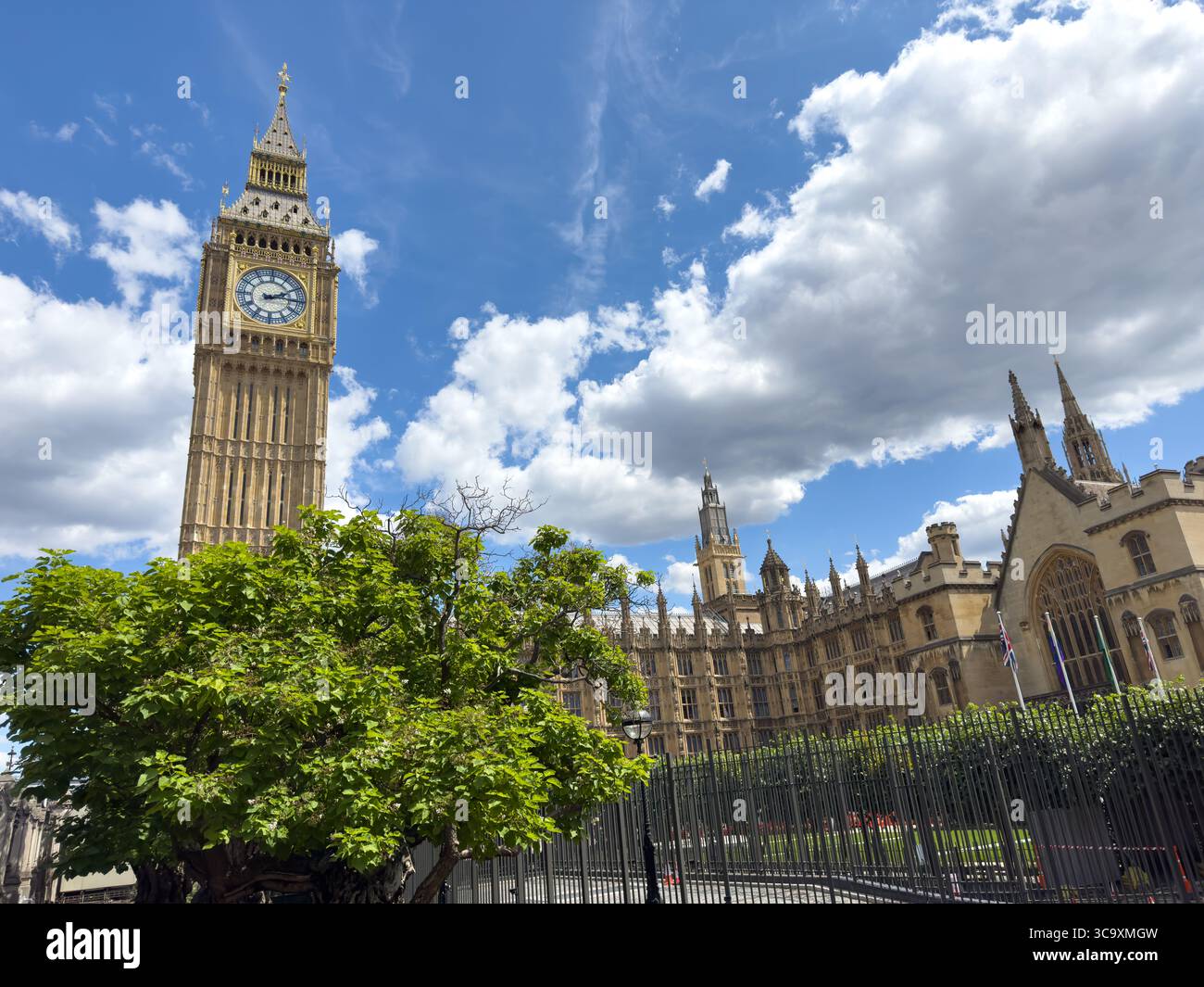 Travel big ben tower hi-res stock photography and images - Alamy