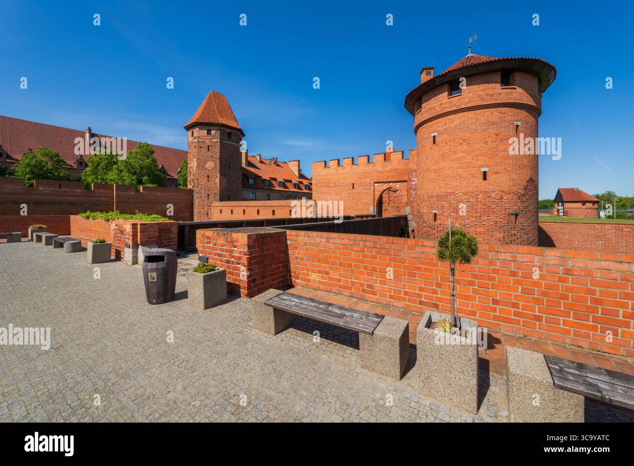 Malbork on the Nogat river the largest medieval brick castle in Poland ...