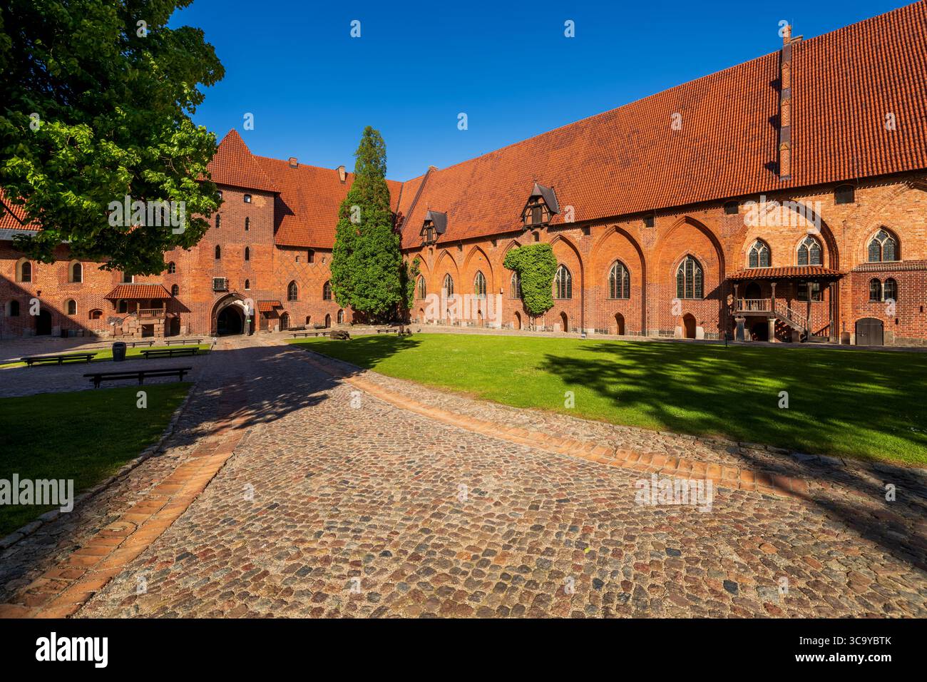Malbork on the Nogat river the largest medieval brick castle in Poland ...