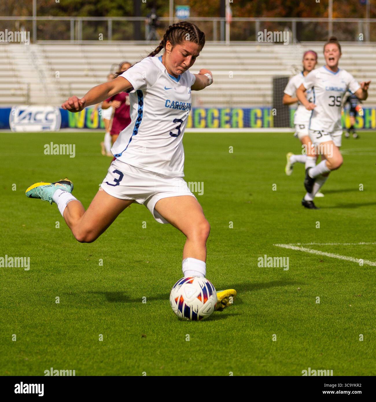Unc vs wake 35 jpg hi-res stock photography and images - Alamy