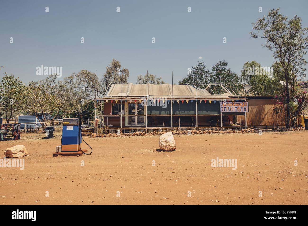 Australian petrol fuel station hi-res stock photography and images - Alamy