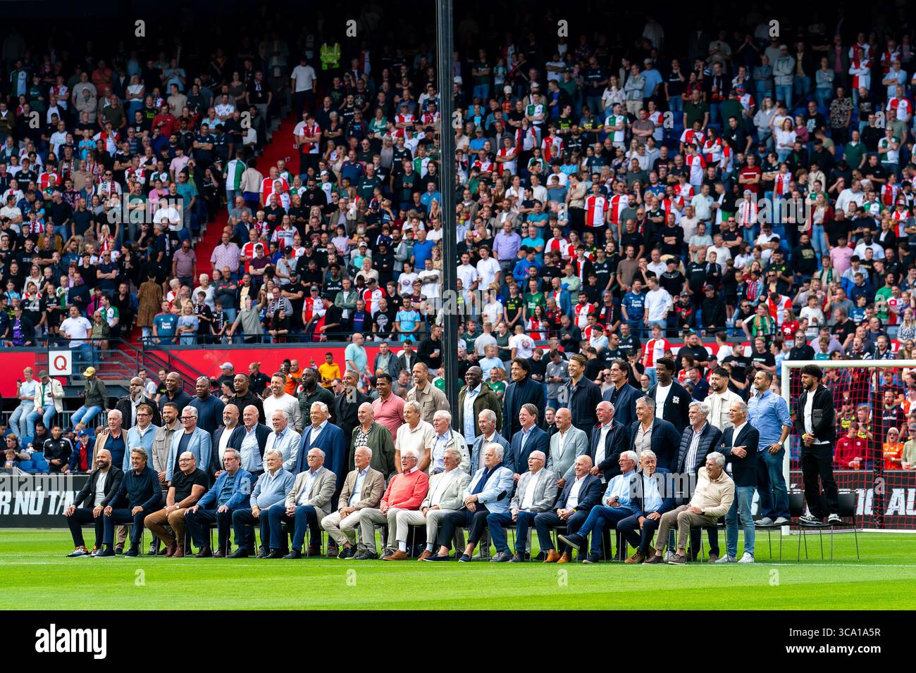 Feyenoord rotterdam legends hi-res stock photography and images - Alamy