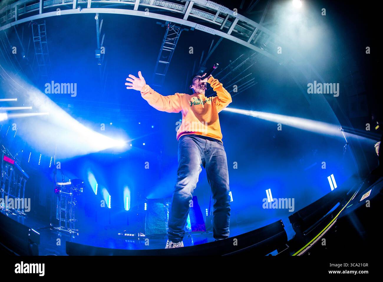 Mike shinoda live performance hi-res stock photography and images - Alamy