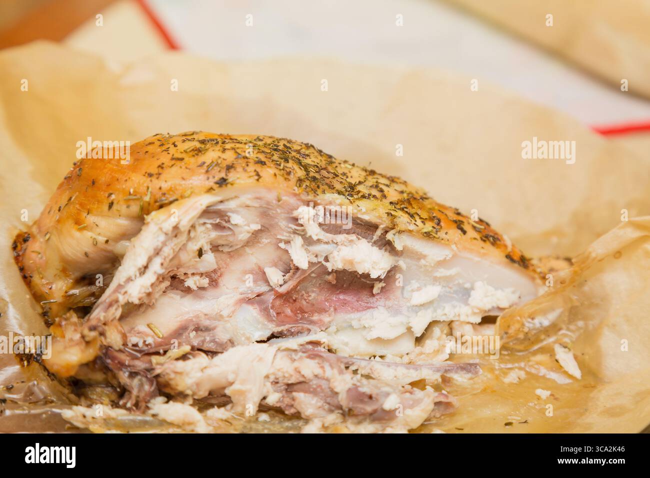 Cutting baked chicken close hi-res stock photography and images - Alamy