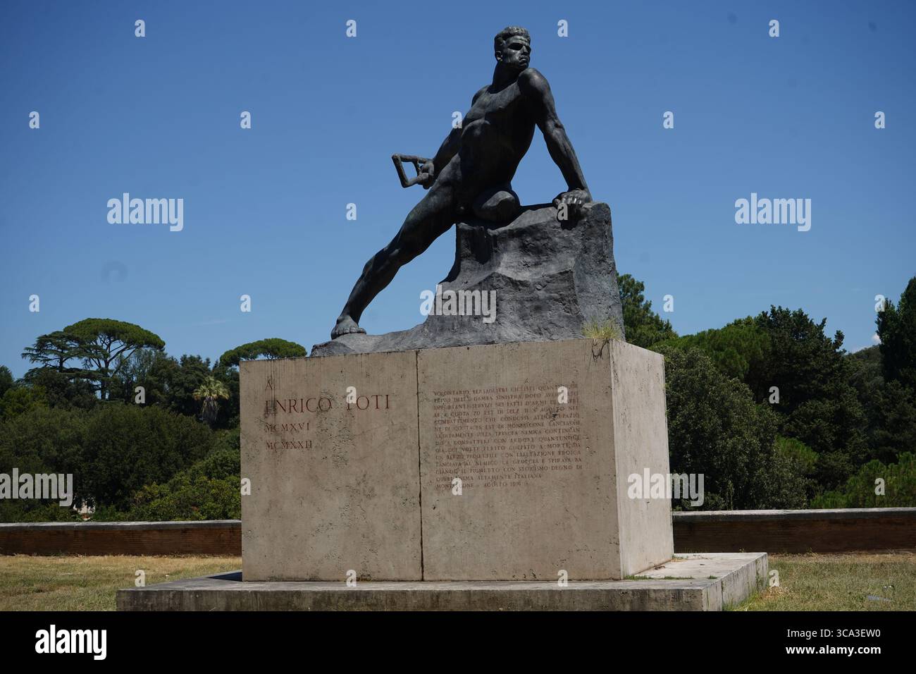 Enrico toti italian hero hi-res stock photography and images - Alamy