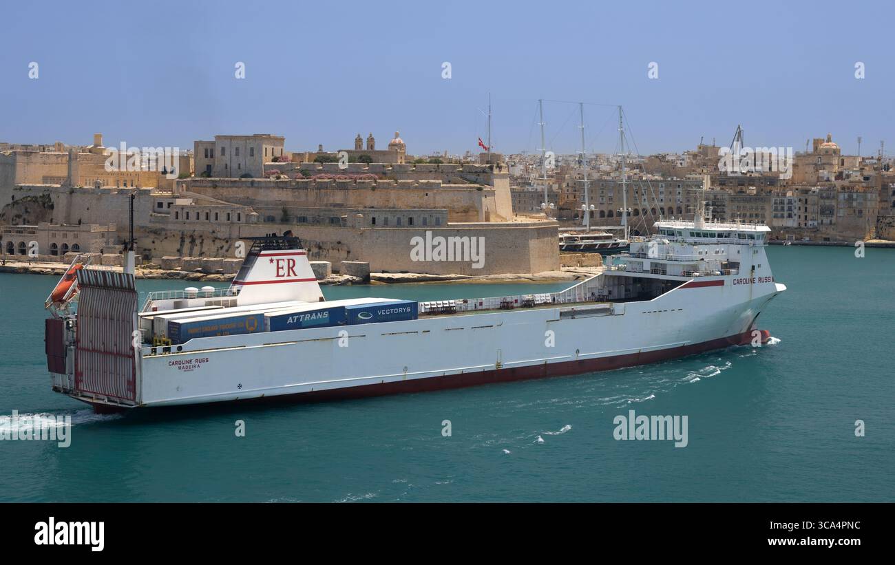 The Caroline Russ is a Ro-Ro Cargo Ship built in 1999. Sails under the ...