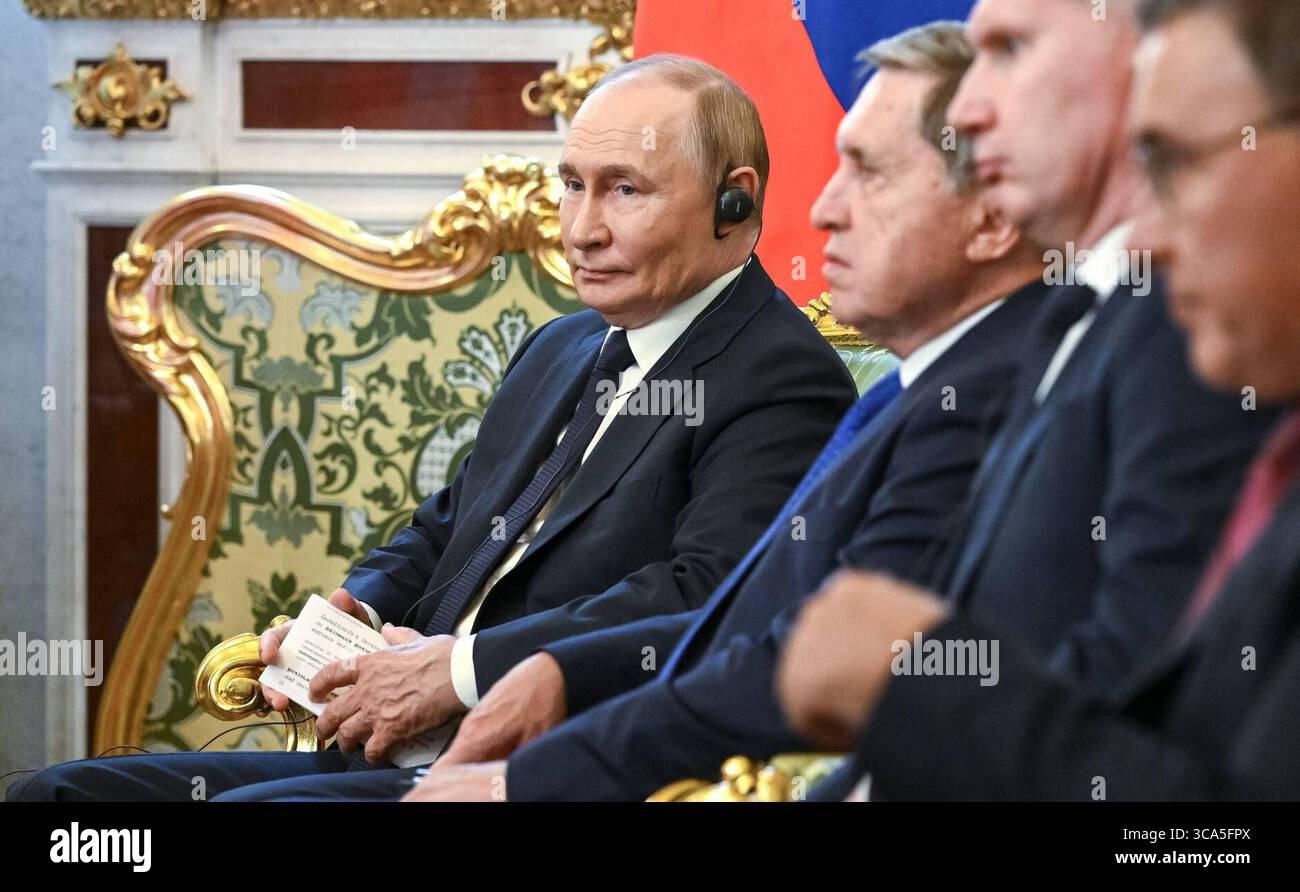 Russian President Vladimir Putin meets with Malaysian King Sultan ...