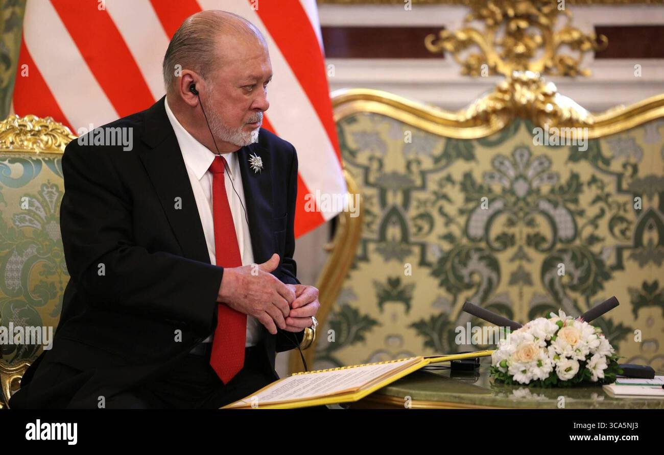 Russian President Vladimir Putin meets with Malaysian King Sultan ...