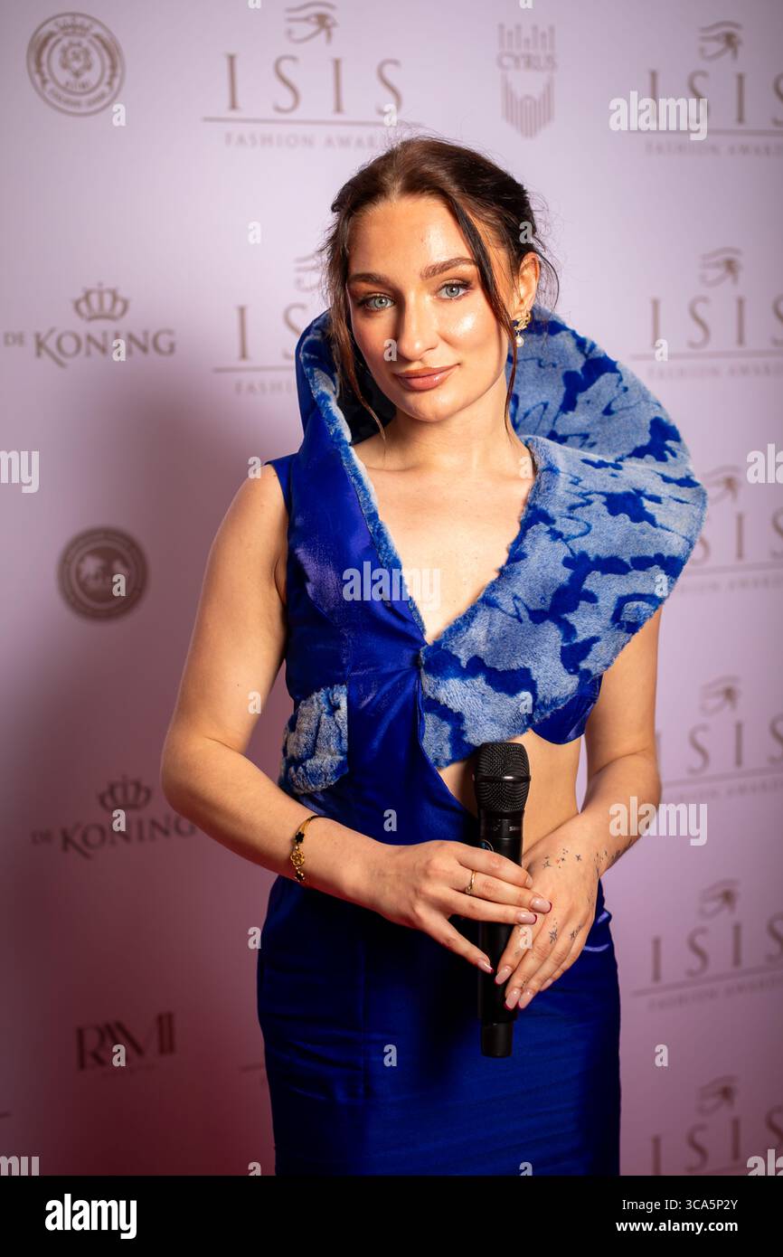 Kelly van Dorsten- Isis Fashion Awards Red Carpet 2025 Amsterdam 8 May ...