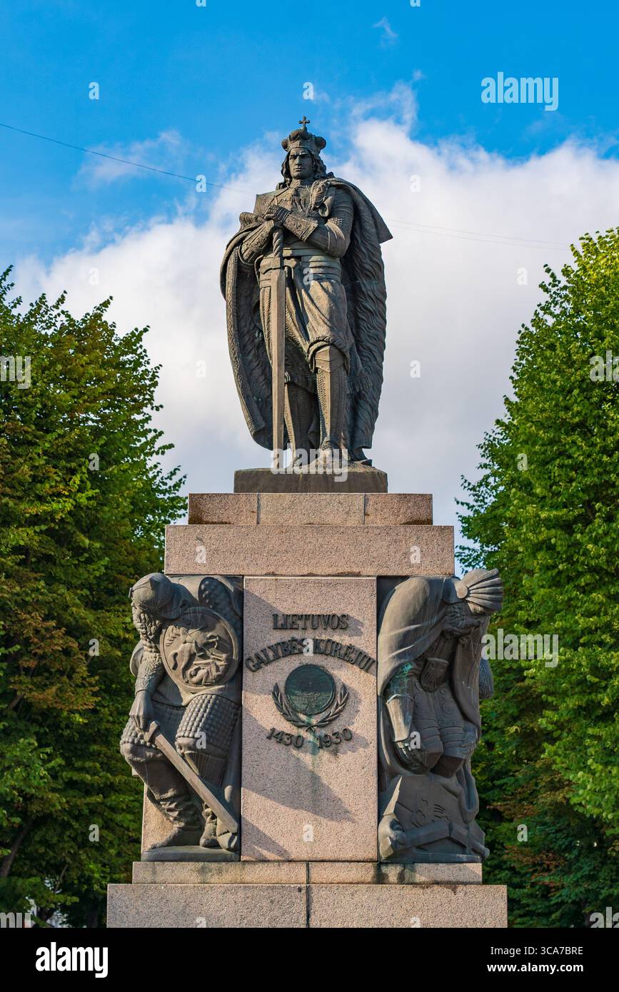 Statue of Vytautas the Great in Kaunas, Lithuania Stock Photo - Alamy