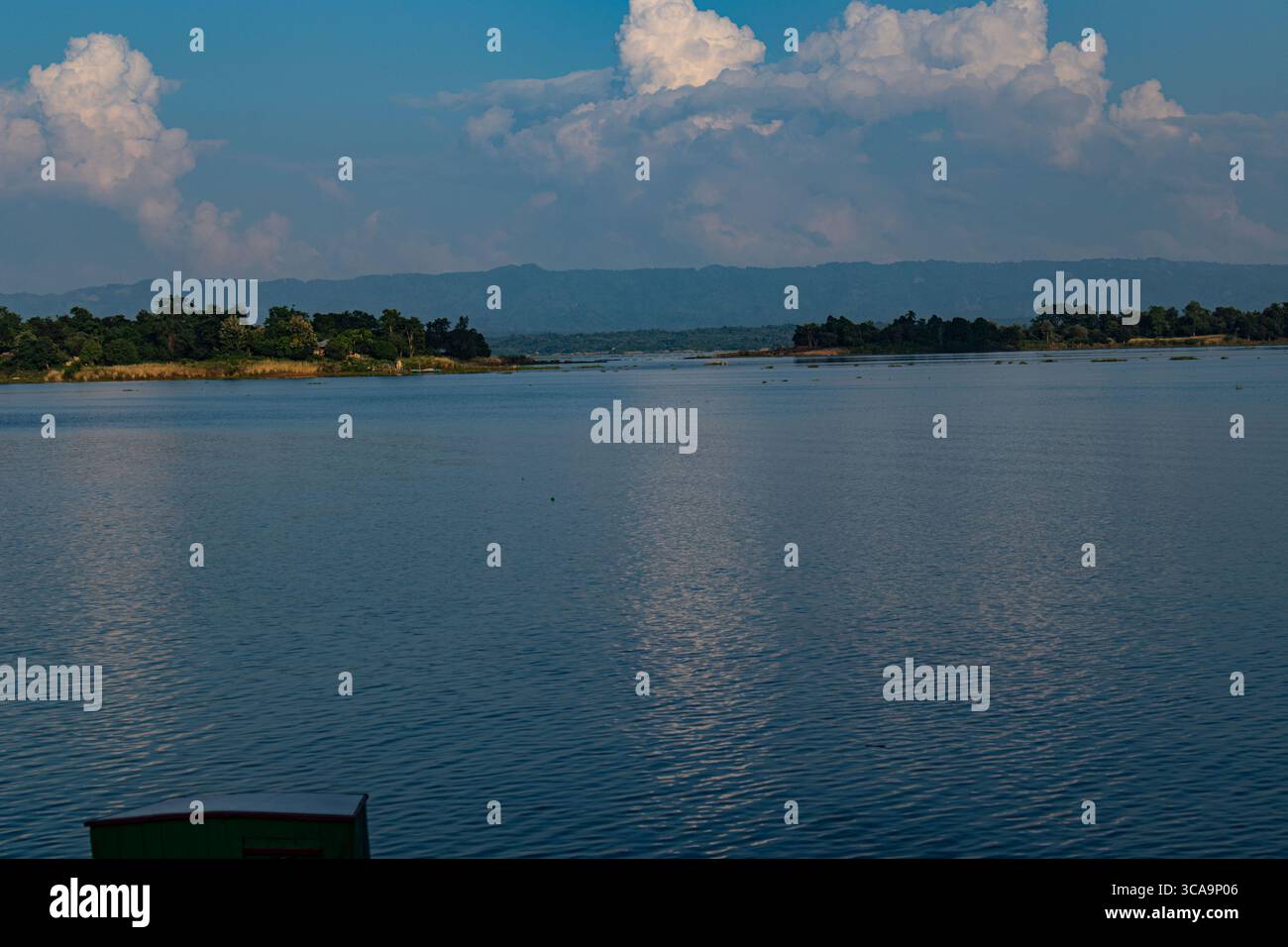 Calm mountain retreat view peaceful hi-res stock photography and images ...