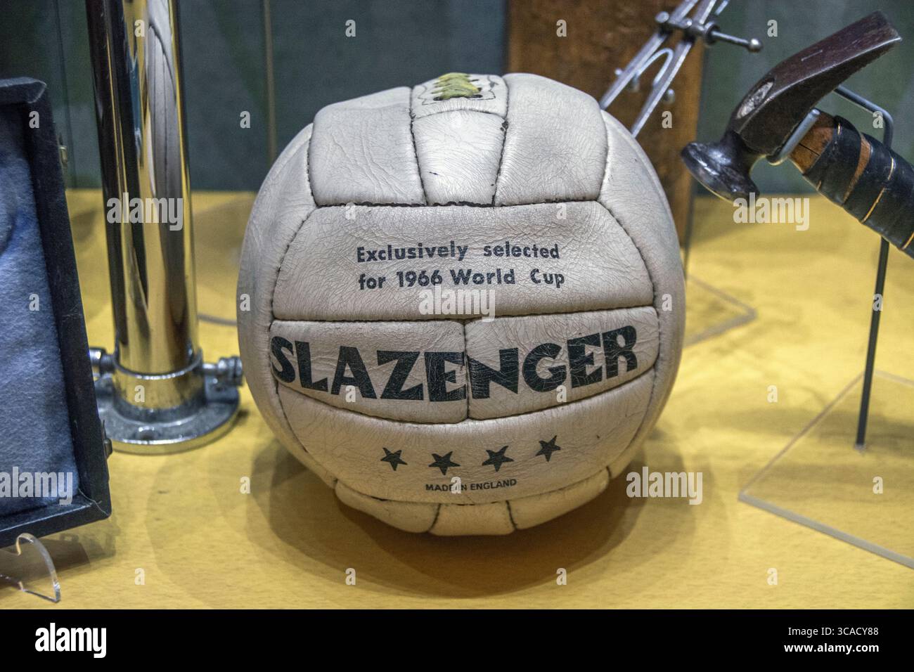1966 world cup england hi-res stock photography and images - Alamy