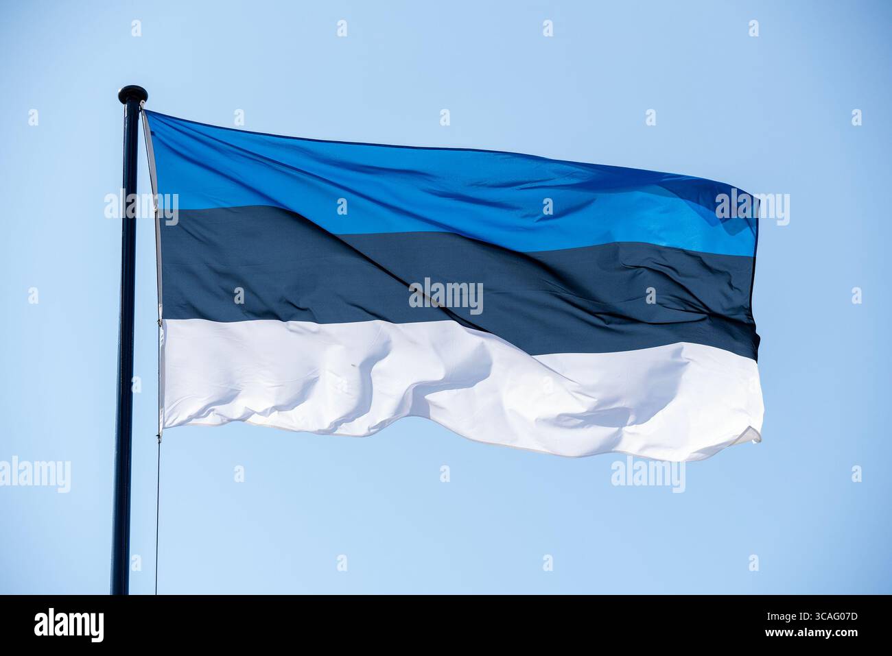the Estonian flag flies. The city is located on its eastern border and ...