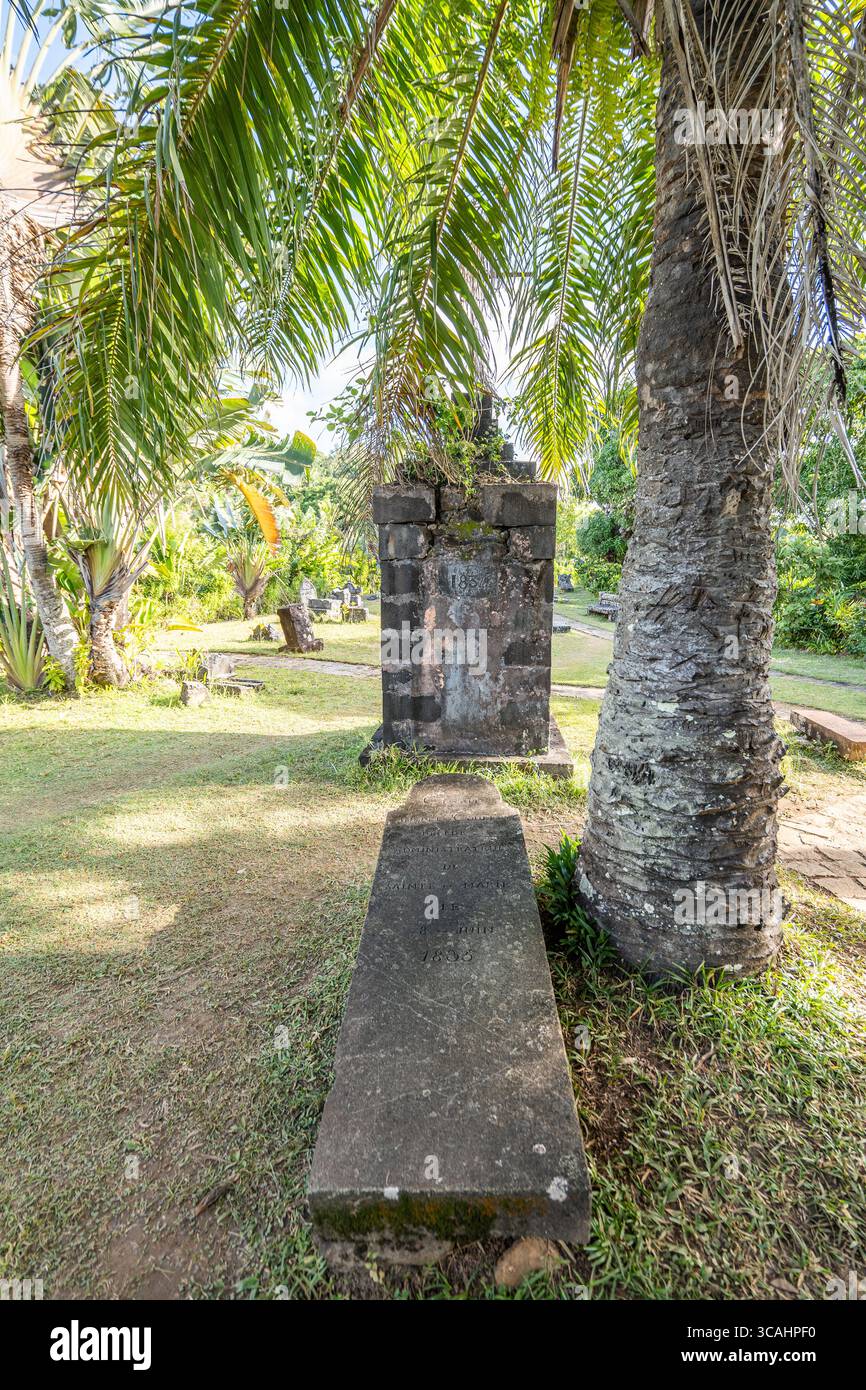 Historic pirate cemetery on Sainte-Marie Island, Madagascar — features ...