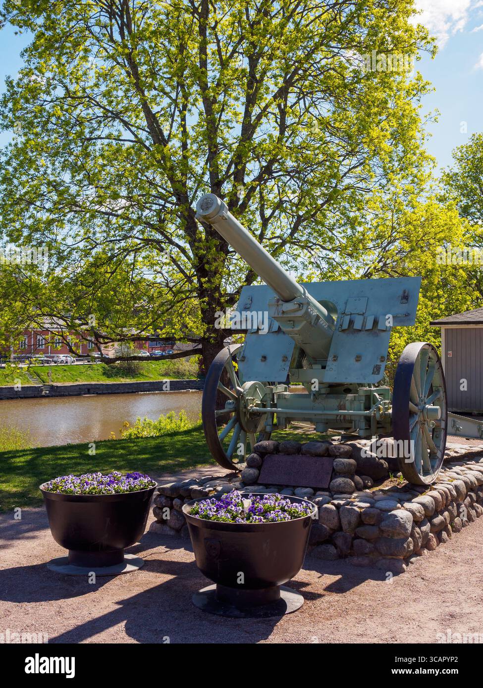 WW2 artillery piece used by the Finnish army in WW2 now a display by ...