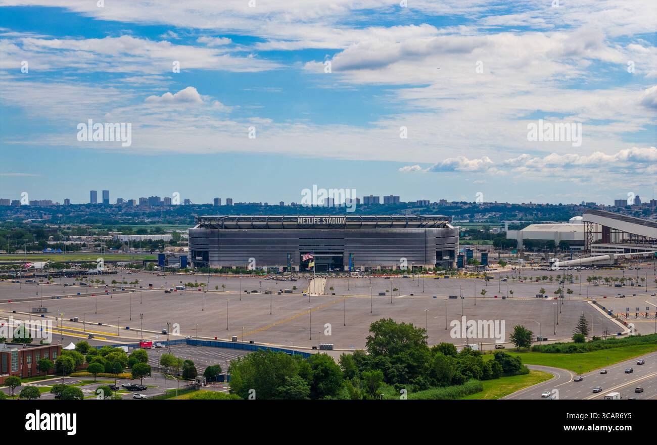Metlife stadium view aerial hi-res stock photography and images - Alamy
