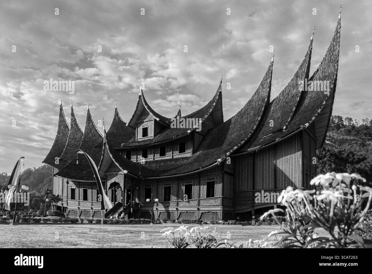 Traditional minangkabau house Black and White Stock Photos & Images - Alamy