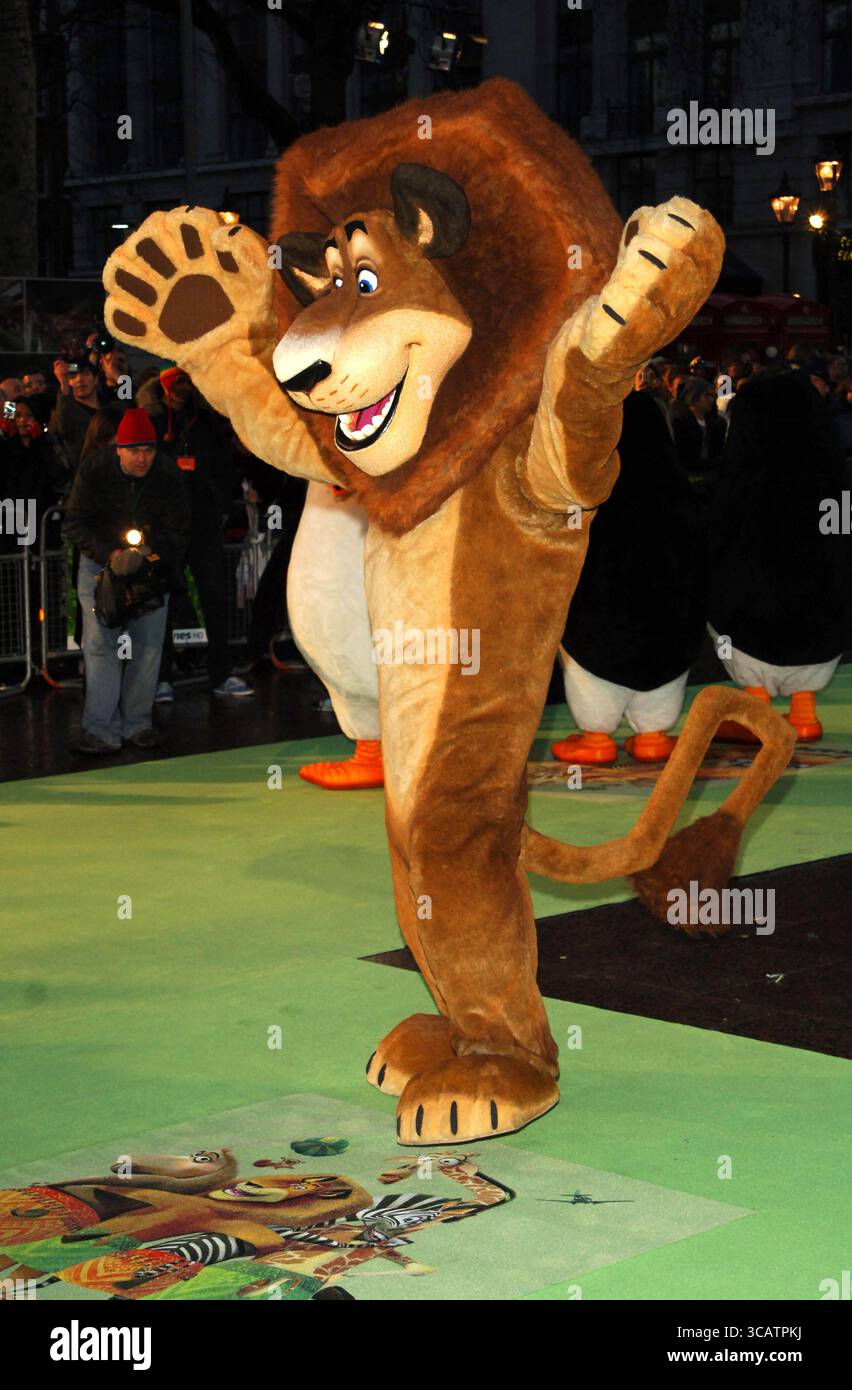 Madagascar alex the lion hi-res stock photography and images - Alamy