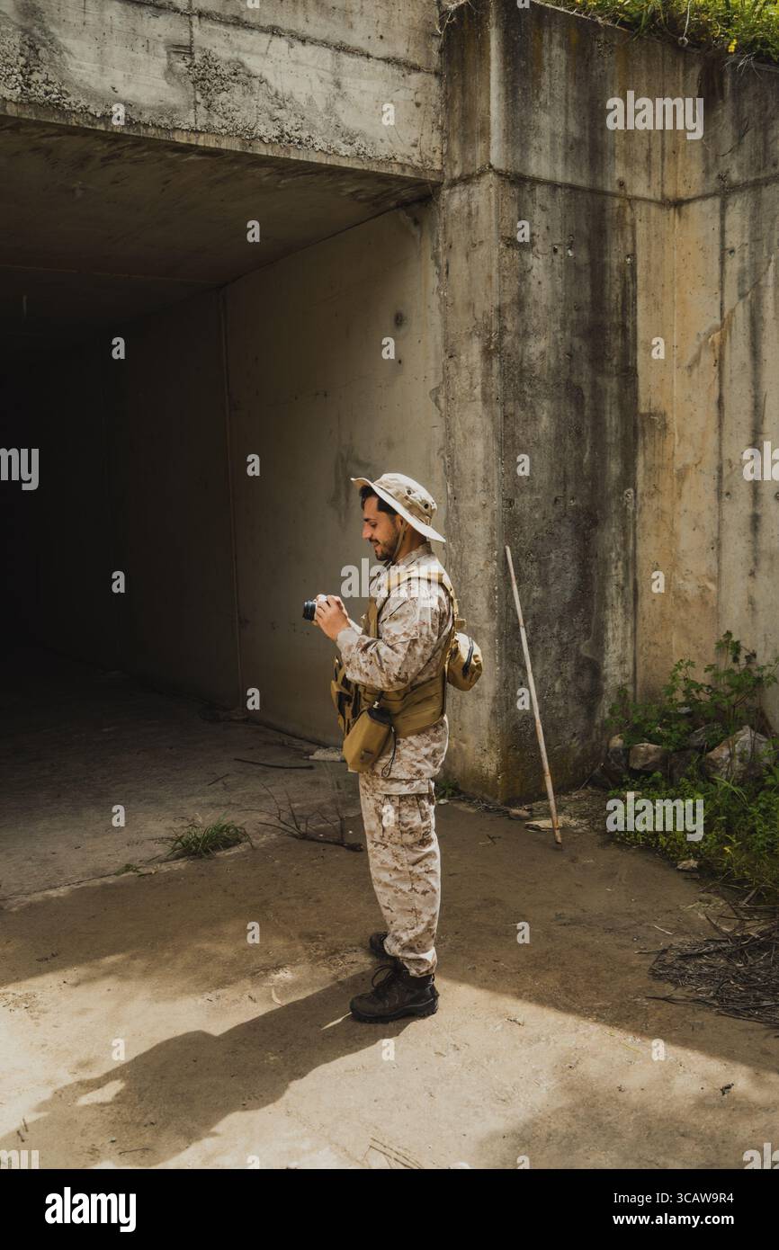 Combat journalist hi-res stock photography and images - Alamy