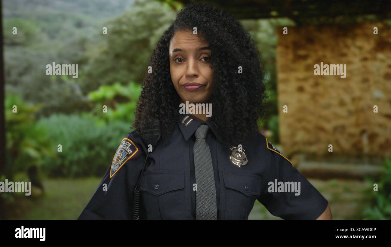 Woman police officer displays air hi-res stock photography and images ...