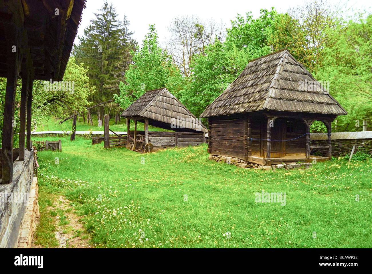 Farm yard building tradition hi-res stock photography and images - Alamy