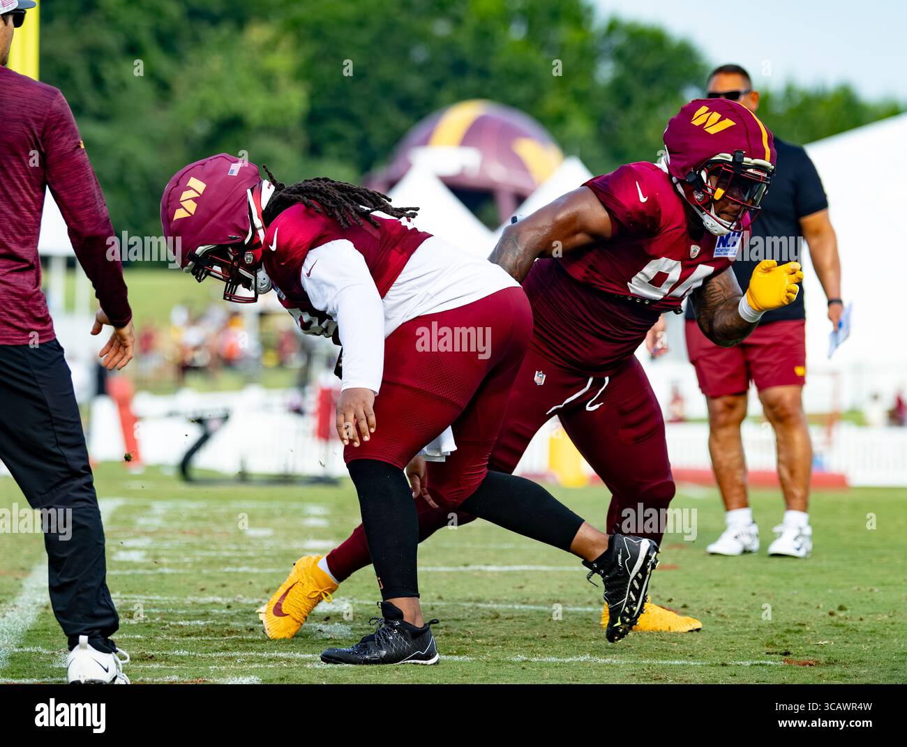 Ashburn,VA. USA; Washington Commanders defensive tackles Sheldon Day ...
