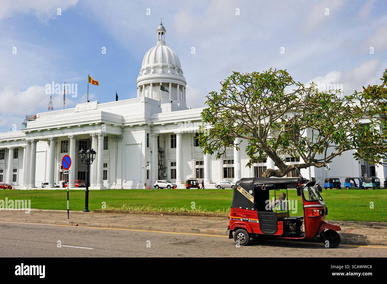 Indian council hall hi-res stock photography and images - Alamy
