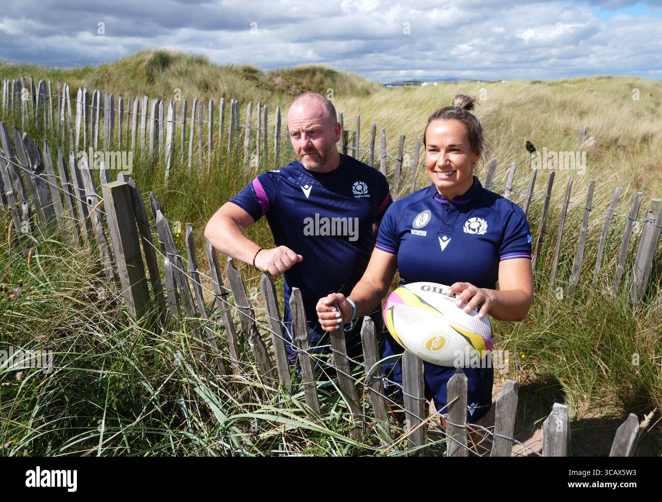 Scotland head coach Bryan Easson and Rachel Malcolm during a squad ...