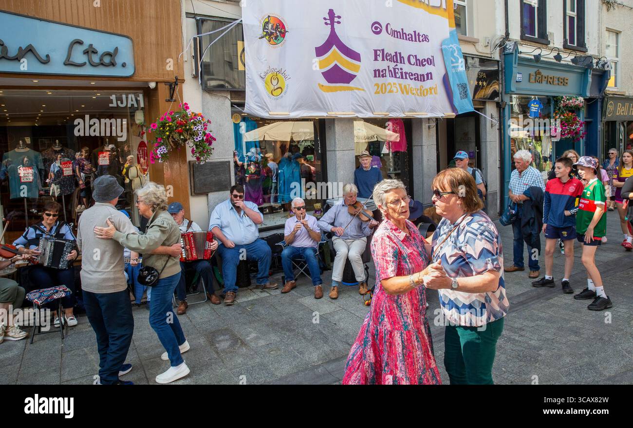 The crowd fleadh music festival hi-res stock photography and images - Alamy