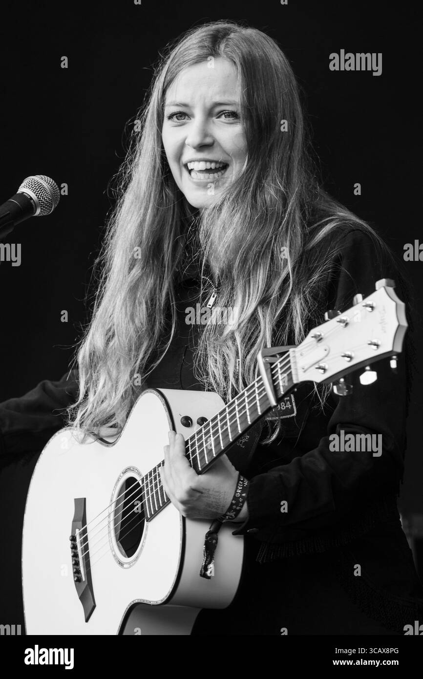 2018 2019 Black and White Stock Photos & Images - Alamy