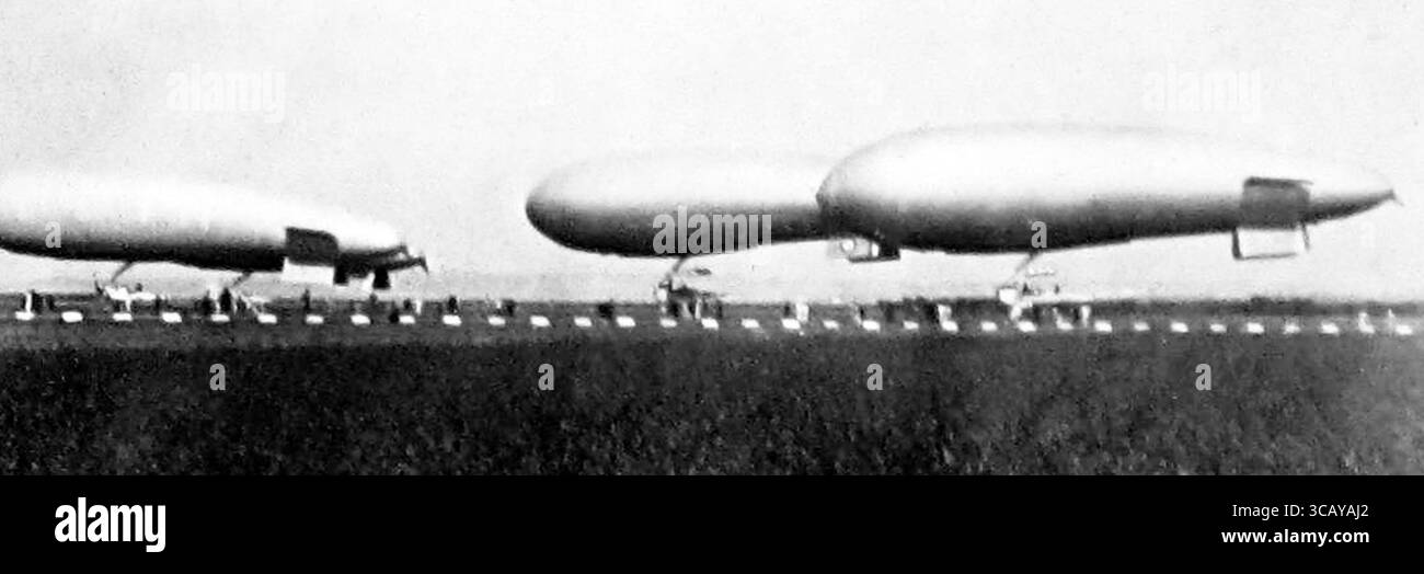 Italian airships, possibly 1920s Stock Photo - Alamy