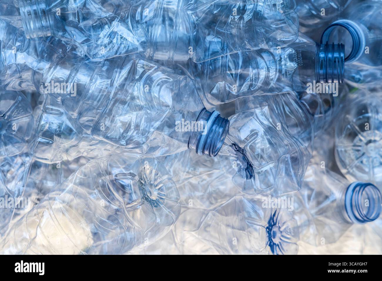 Water plastic pollution hi-res stock photography and images - Alamy