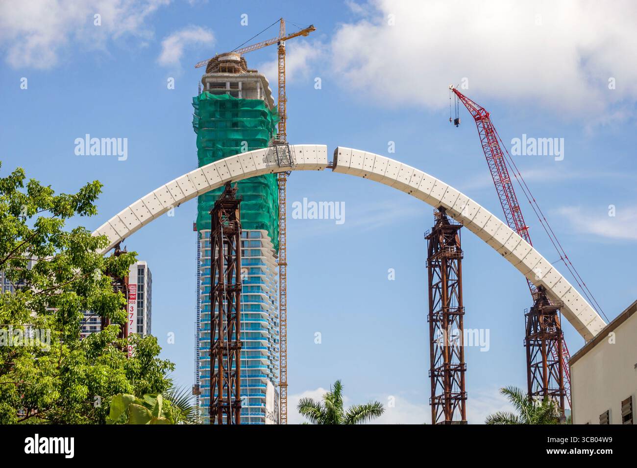 Signature bridge under construction downtown hi-res stock photography ...