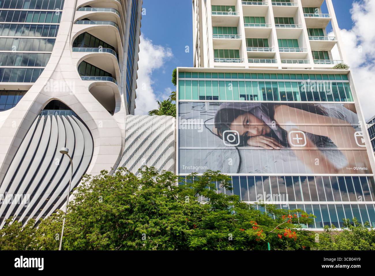 Left building one thousand museum tower hi-res stock photography and ...