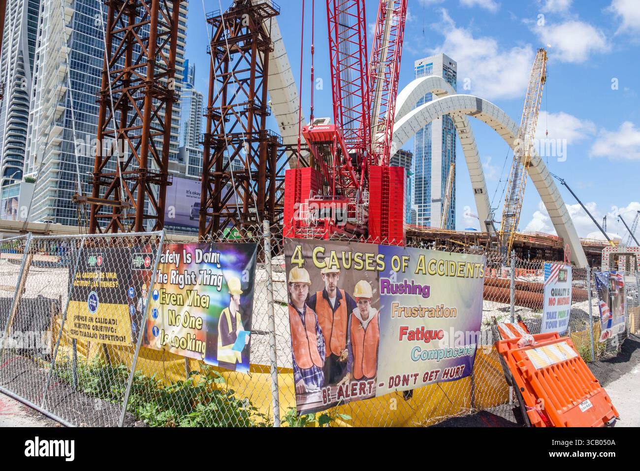Urban highway rebuild zone hi-res stock photography and images - Alamy