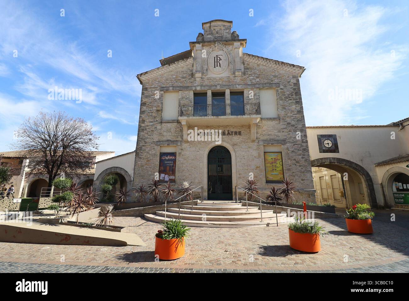 The cinema-theater, combining cinema and theater, view from the outside ...