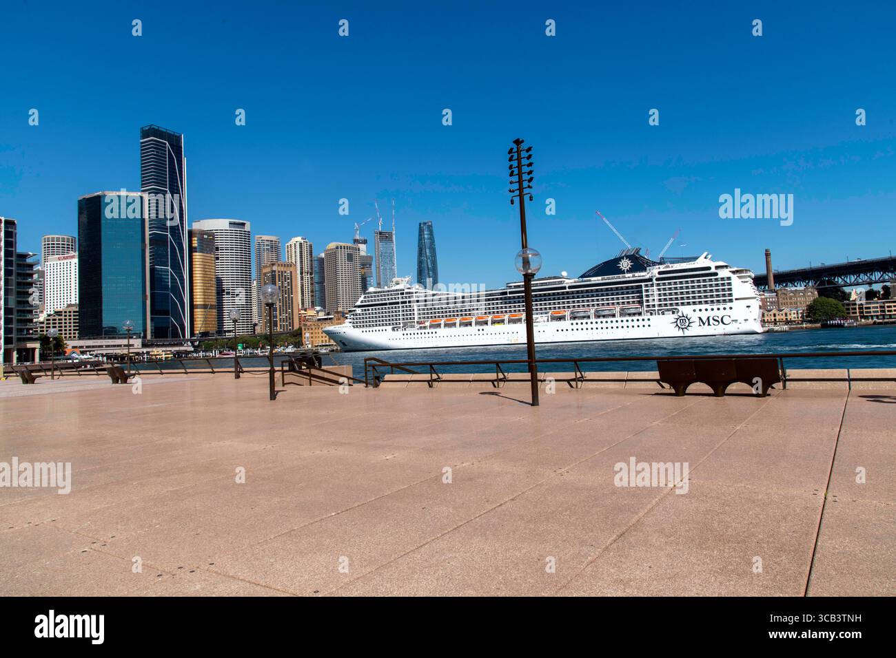 Msc magnifica sydney harbour hi-res stock photography and images - Alamy