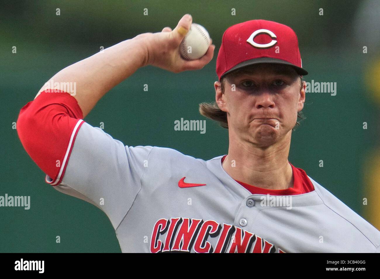 Cincinnati Reds pitcher Brady Singer delivers during the second inning ...