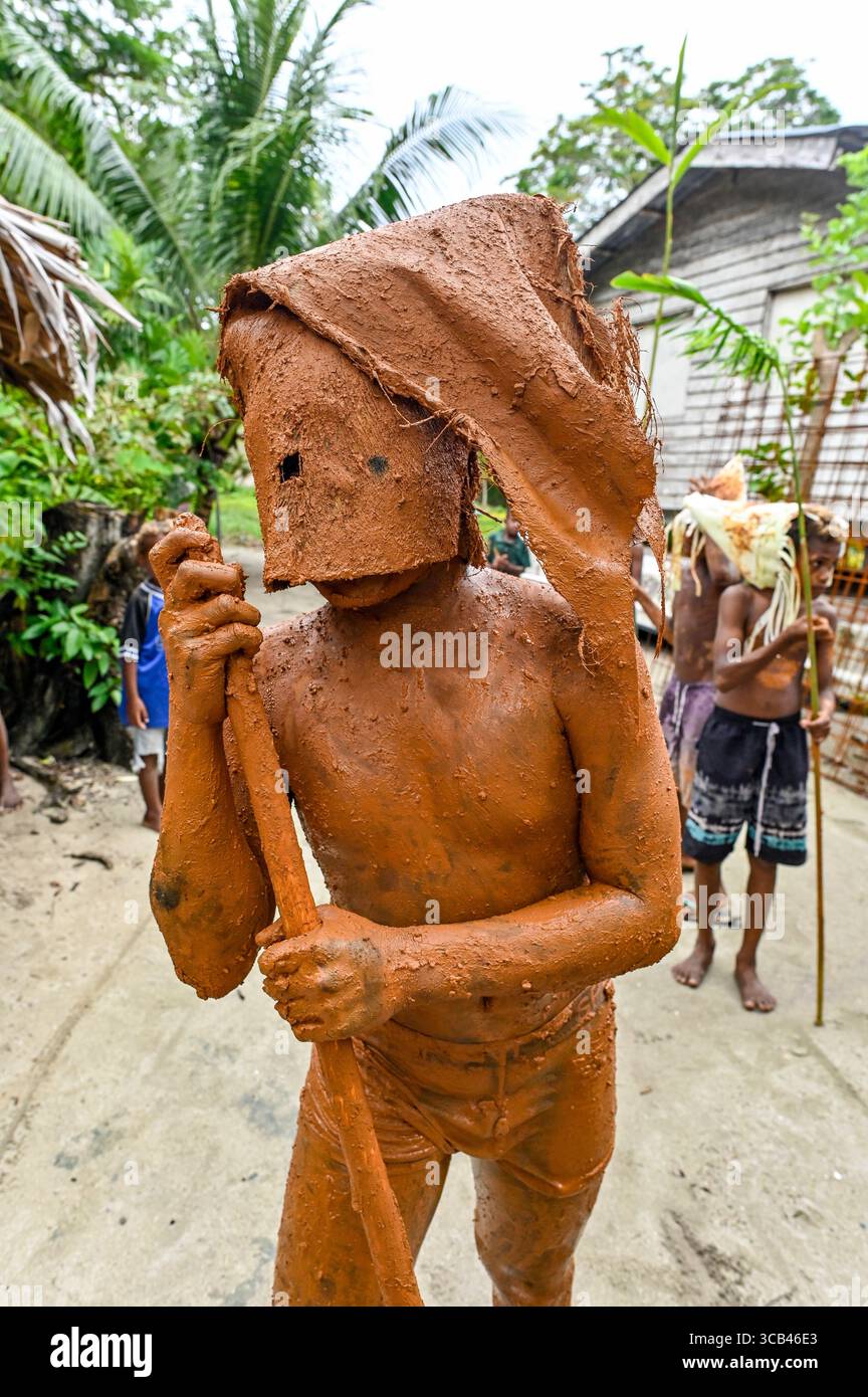 Papua new guinea mud men hi-res stock photography and images - Alamy